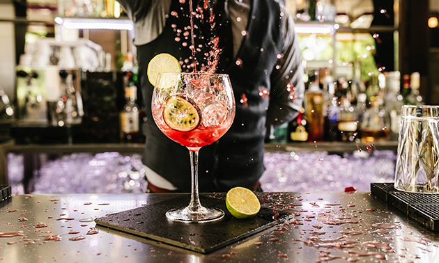 Starz Club, 2 of 4 cocktails naar keuze + borrelhapjes in hartje Brugge ...