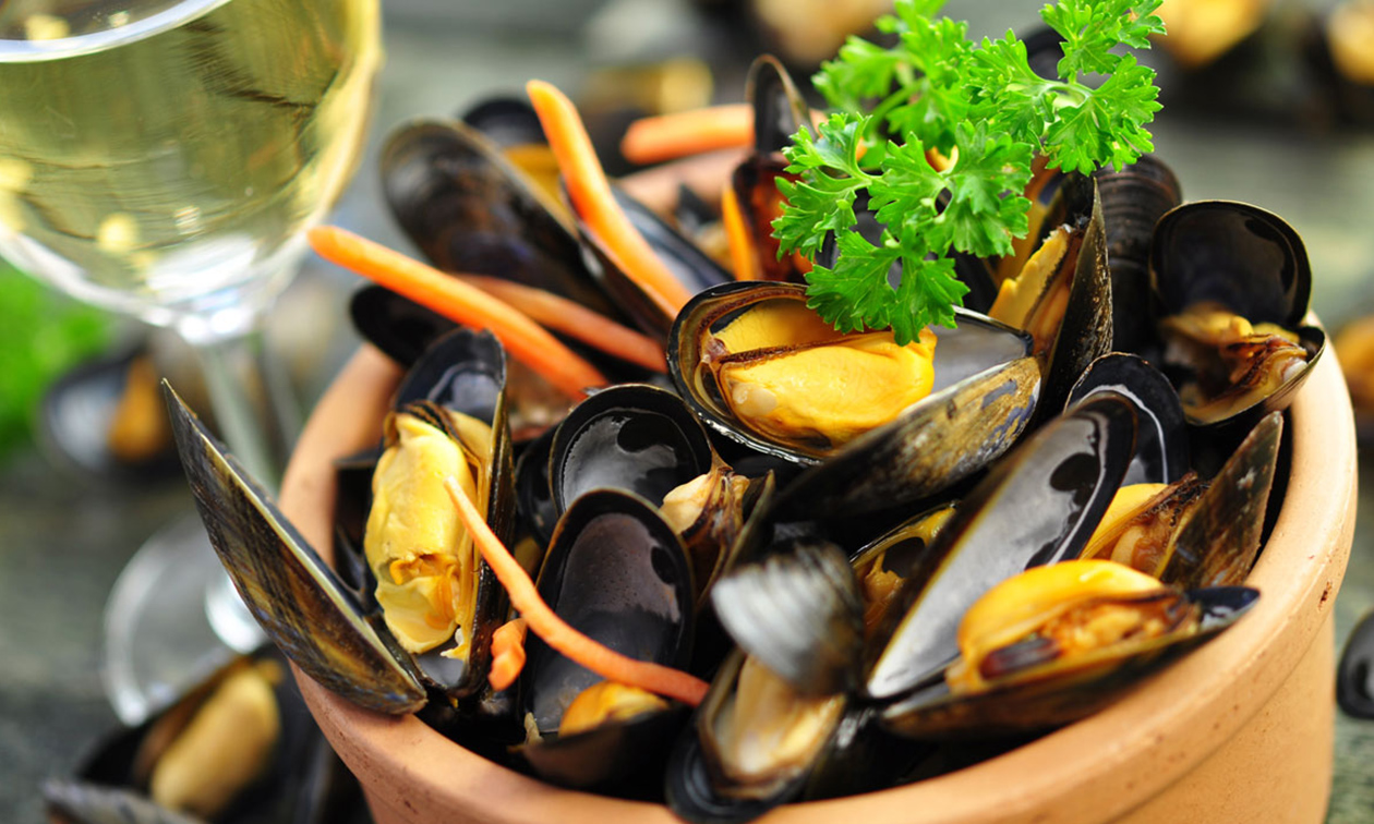 Brouwerij Kerkom, Mosselen (1 kg) + aperitief en digestief bespaar 42% ...