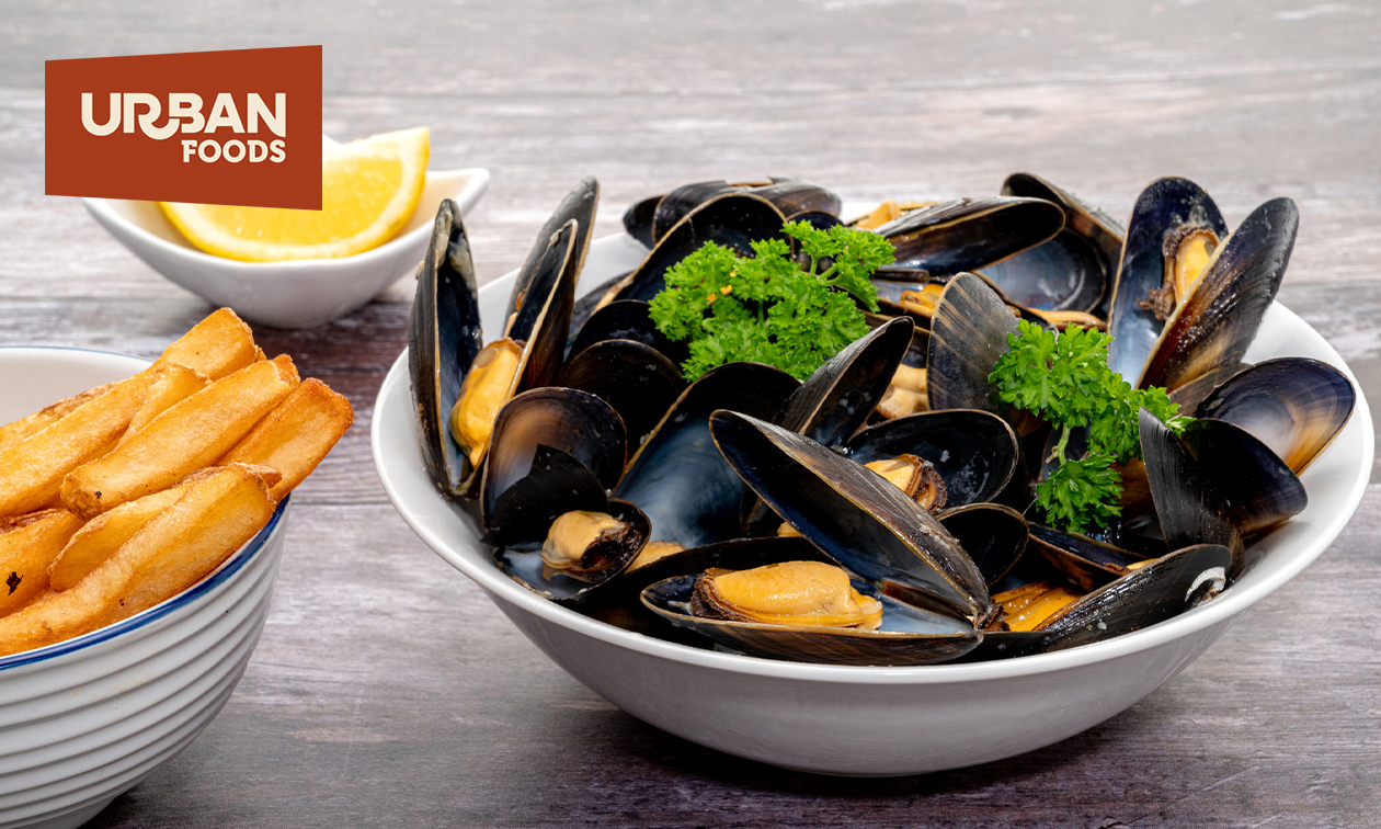 Urban Foods, 1 kilo mosselen à la carte + friet + mosselsaus + dessert ...